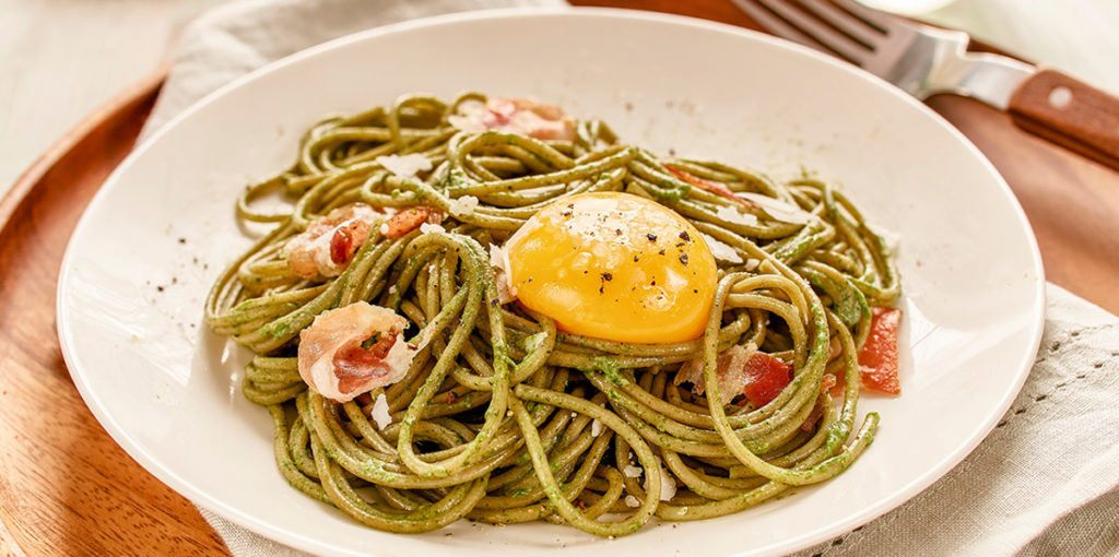 Spaghetti with Spinach and Italian Parsley, Crispy Pancetta, Egg Yolk ...