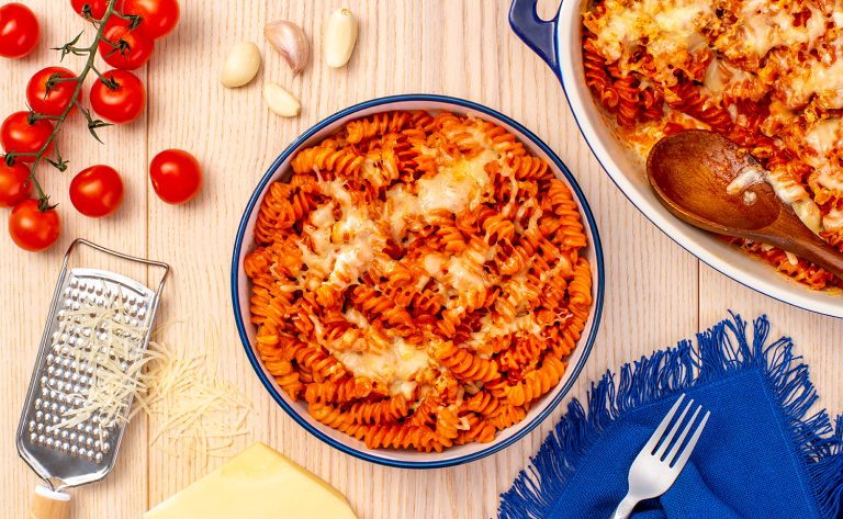 Red Lentil Rotini Creamy Cheese Bake - CATELLI®